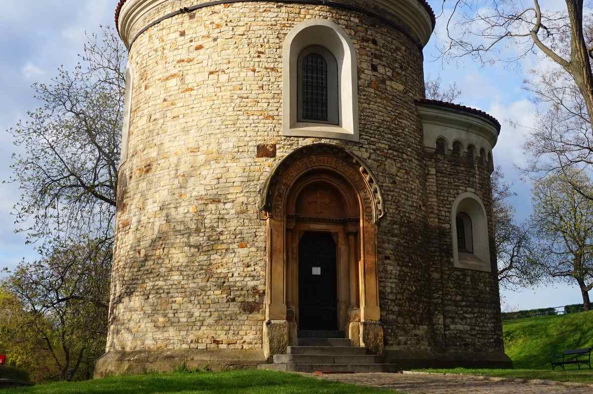 Czeskie rotundy - albumromanski.pl